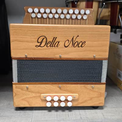 DELLA NOCE Smeraldo Organetto 8 Bassi Sol | Reverb