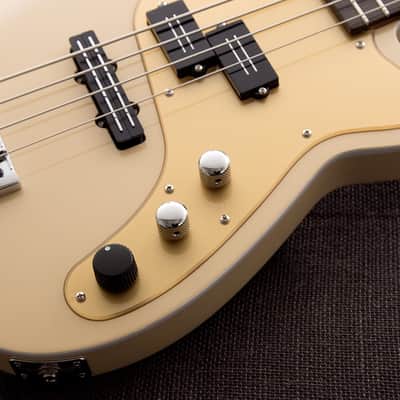 Reverend Decision P Bass High Sandstone *Free Shipping in the | Reverb