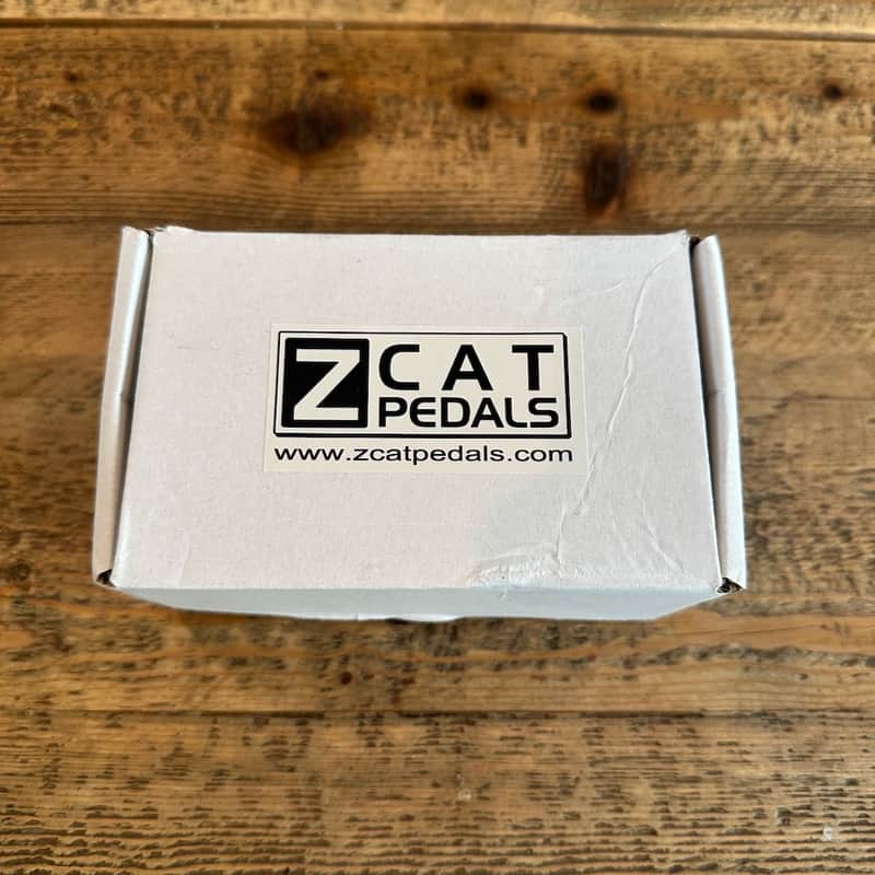 ZCAT Pedals Hold - Delay - Chorus. Excellent condition! | Reverb