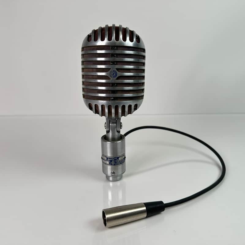 Vintage Shure 556 Dynamic Microphone | Reverb