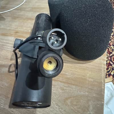 Shure SM7B Cardioid Dynamic Microphone 2001 - Present - Black | Reverb
