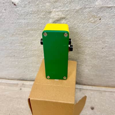 Used Banana Effects Aurora 8-Mode Pitch Shift Delay | Reverb