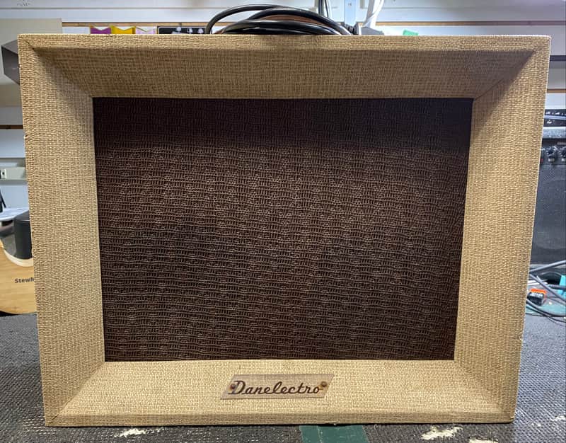 1960's Danelectro Corporal Model 132 | Reverb