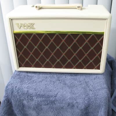 Vox Pathfinder 10 Guitar Amp 2025 - White | Reverb