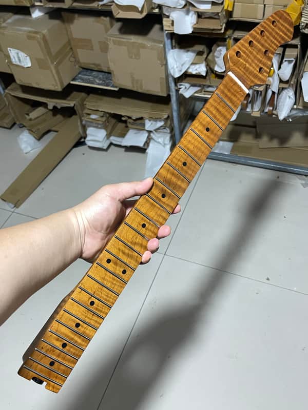 1 round-end stainless steel AAAA 22frets roasted flame Maple | Reverb