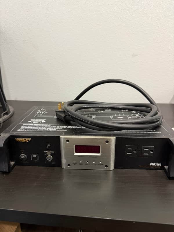Monster Power PRO 3500 Professional Reference Power | Reverb