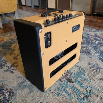 Used Supro Delta King 12 Combo Tube Amp - Tweed & Black | Reverb