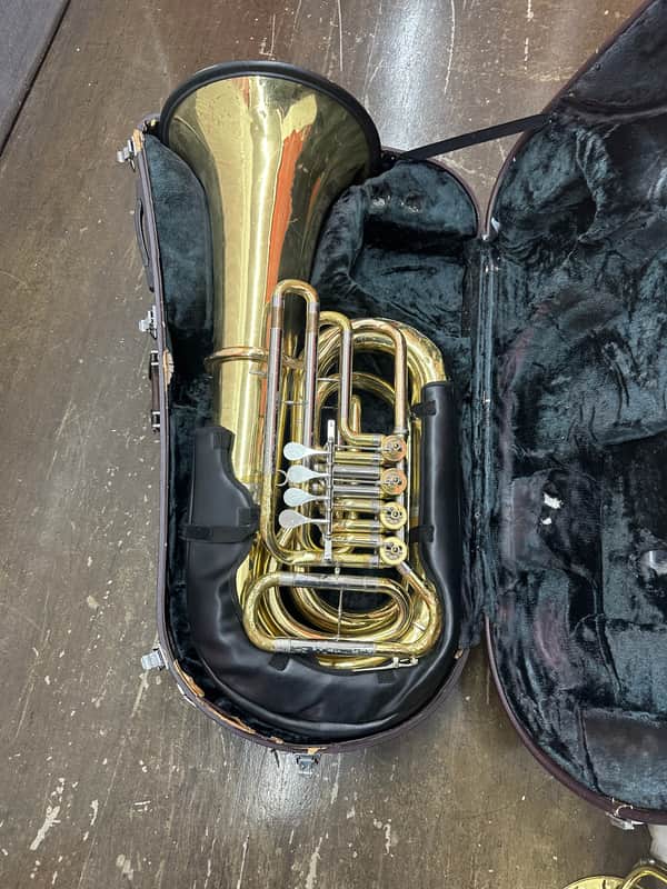 Yamaha YBB-641 Professional Bb Rotary Valve Concert Tuba | Reverb
