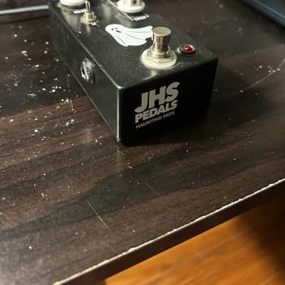 JHS Haunting Mids 2018 - Present - Black | Reverb