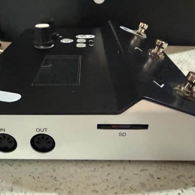 Idoru P-1 MIDI Foot Controller for Backing Tracks, Stems & | Reverb