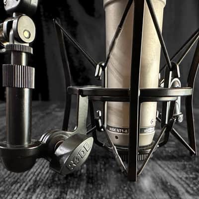 RODE NT1-A Large Diaphragm Cardioid Condenser Mic w/ Shock | Reverb