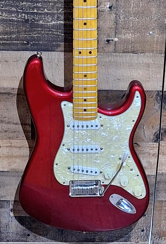 1997 Fender American Roadhouse Stratocaster W/OHSC and Candy | Reverb