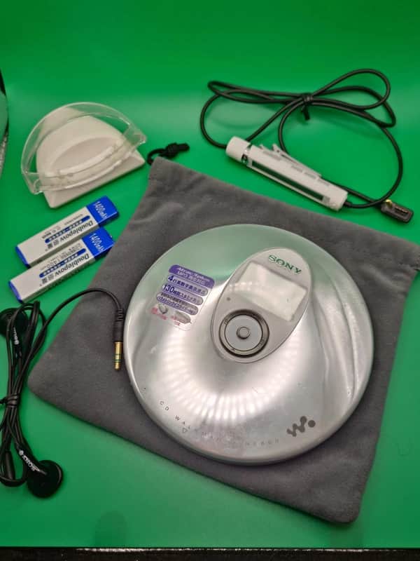 Rare parametric eq Sony Walkman portable Mp3 CD player | Reverb