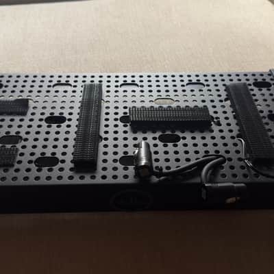 Temple Audio SOLO 18 TR Pedalboard 2010s - Temple Red | Reverb