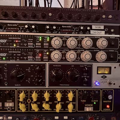 Empirical Labs EL8-XS Distressor SEQUENTIAL Stereo Pair with | Reverb