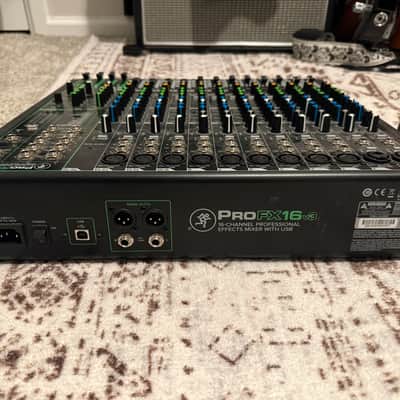 Mackie ProFX16v3 16-Channel Effects Mixer 2020 - Present - | Reverb