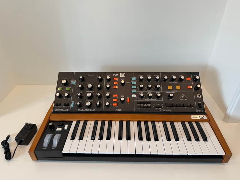 Behringer Poly D 4-Voice Polyphonic Synthesizer - Black / | Reverb