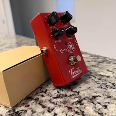 Twinote Pi Fuzz Guitar Effects Pedal – Red Finish w/ Original | Reverb