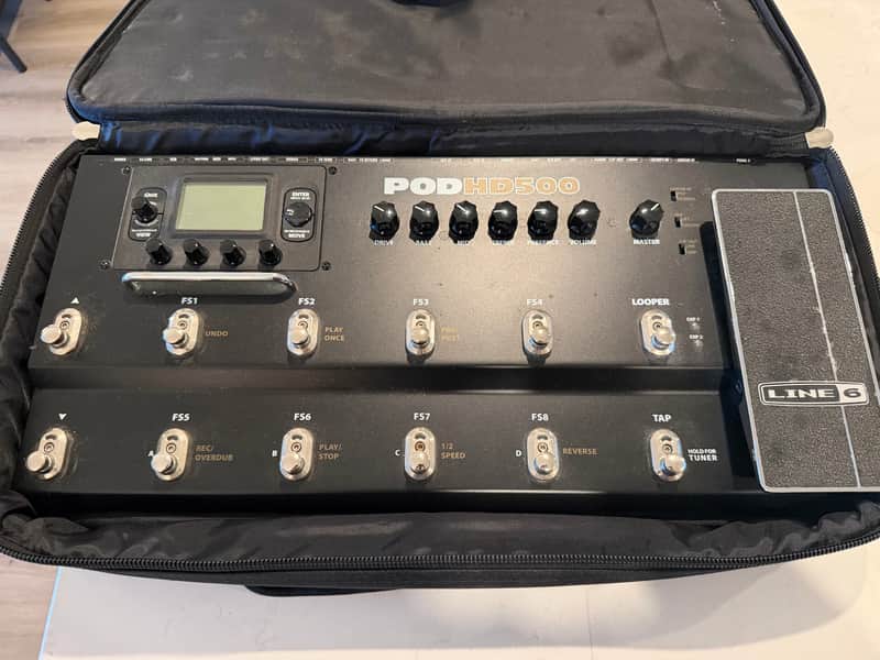 Line 6 POD HD500 (with gig case!) Multi-Effect and Amp | Reverb