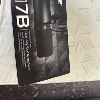 Shure SM7B Cardioid Dynamic Microphone 2001 - Present - Black | Reverb