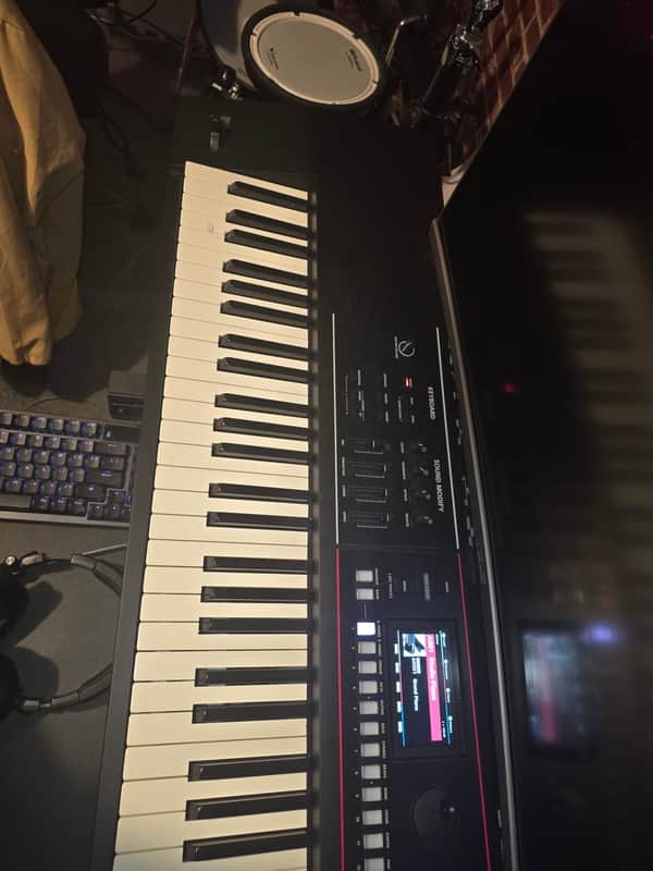 Roland JUNO-D8 88-Key Synthesizer 2024 - Black | Reverb Canada