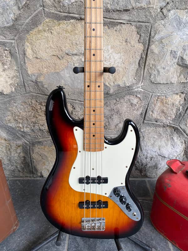 Roytek Handmade Bass Sunburst – Maple Neck – Excellent | Reverb