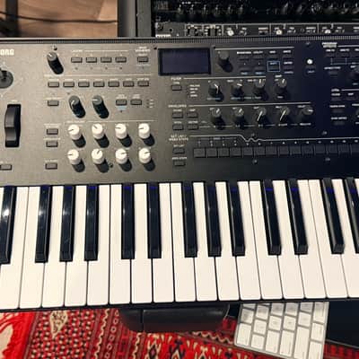Korg Wavestate 37-Key Wave Sequencing Synthesizer - Black | Reverb