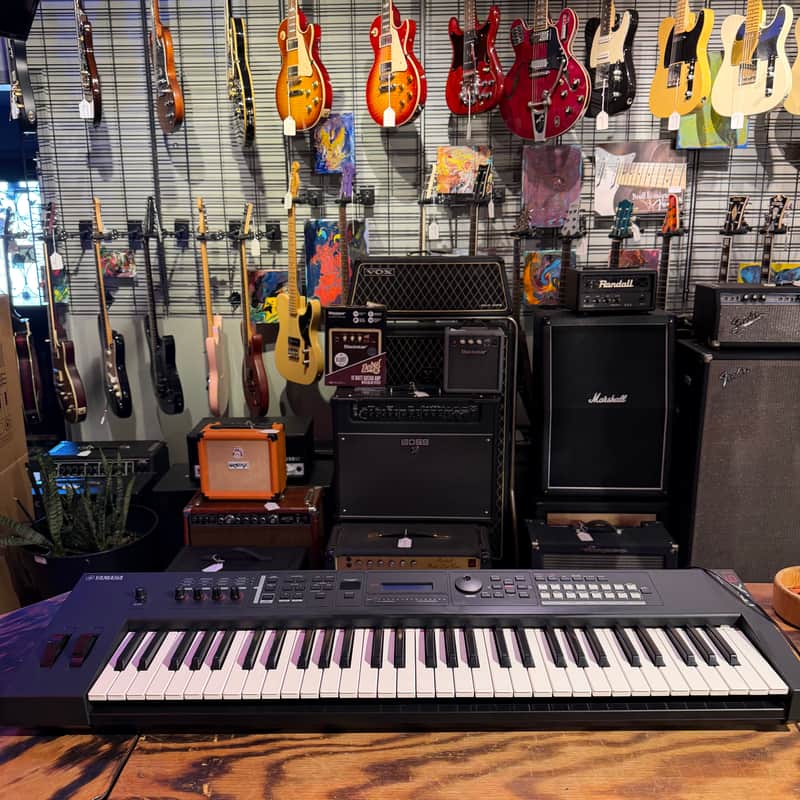 Yamaha MX61 61-Key Digital Synthesizer 2010s - Black | Reverb