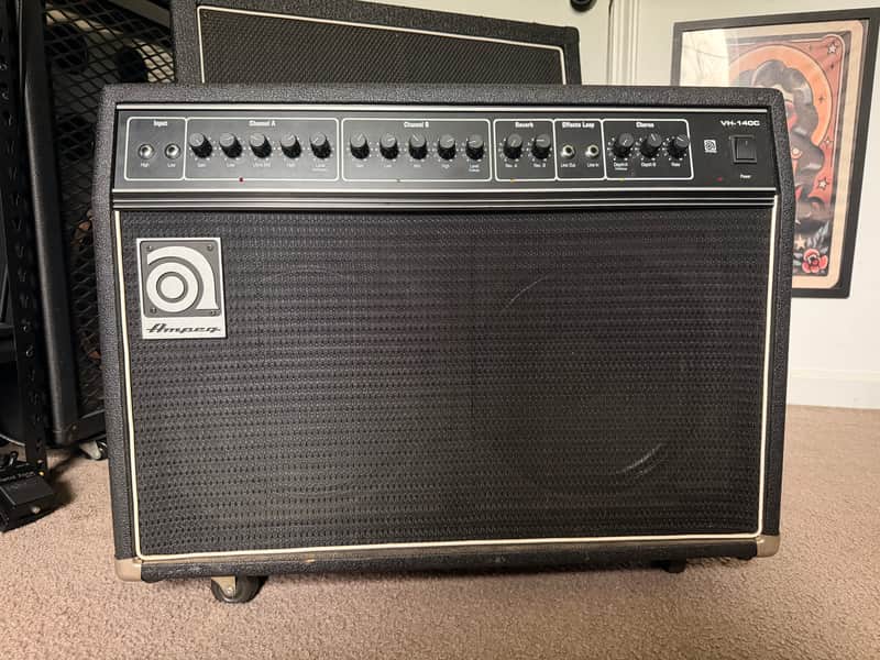 Ampeg VH-140C Combo | Reverb