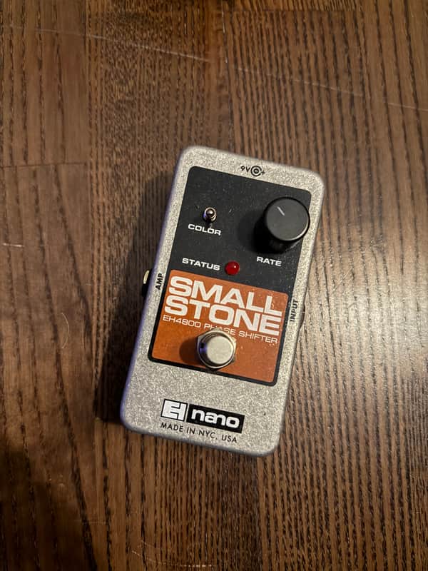 Electro-Harmonix Nano Small Stone EH4800 Phase Shifter V1 | Reverb
