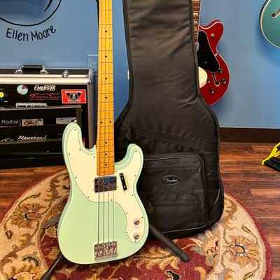 USED Fender Vintera II Series '70s Telecaster Bass Surf | Reverb UK
