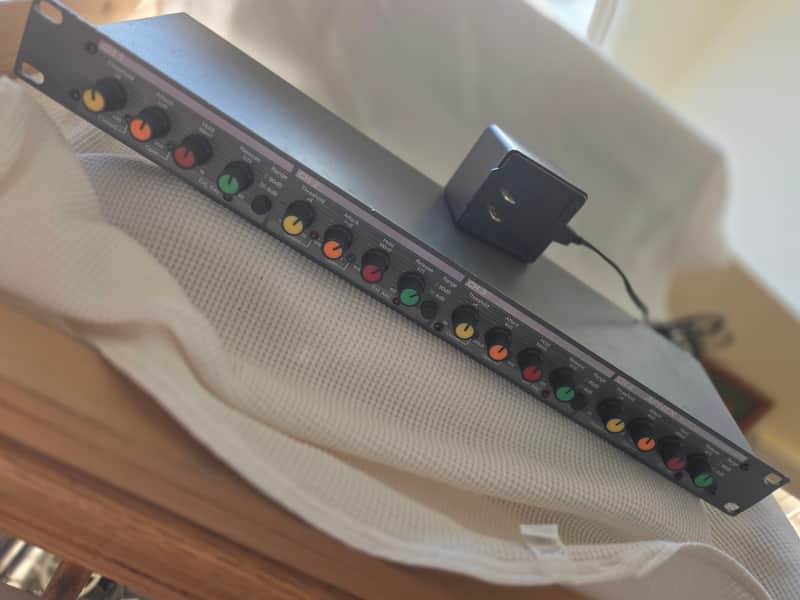 Aphex 105 4-Channel Logic Assisted Noise Gate Rack with Power | Reverb