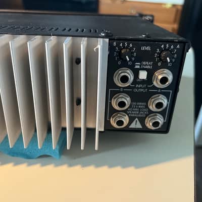 Peavey PV 260 Power amp with Rack mount bolts / washers. | Reverb
