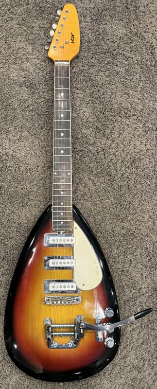 Vox Mark VI 1966 - 1968 w/ Hard-Shell Case V222 Italy | Reverb