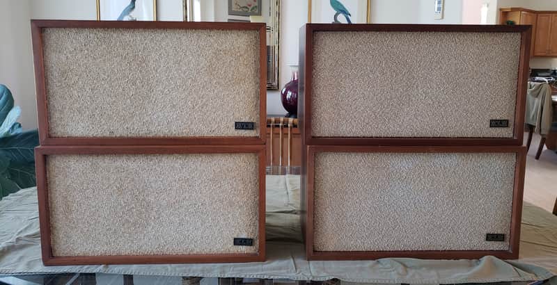 KLH Model Four Series Loudspeaker System | Reverb
