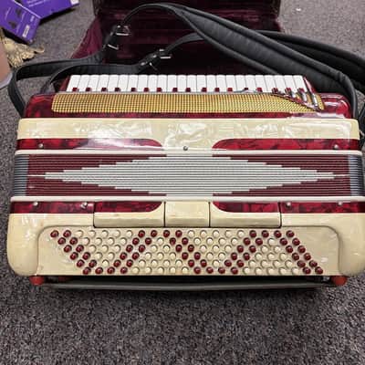 Cavalier 3 Reed Piano Accordion, Red | Reverb