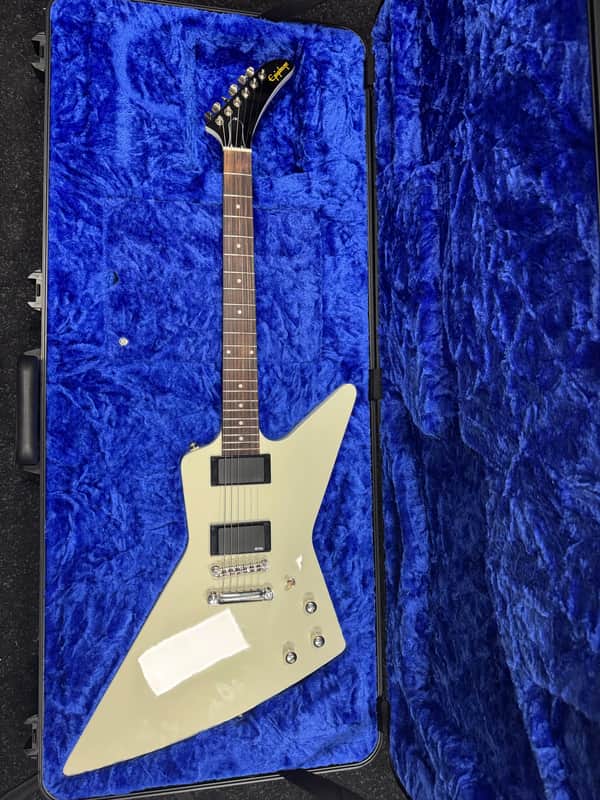 Limited Edition Epiphone Explorer 80s 2025 Alpine White James | Reverb