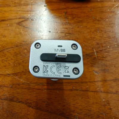 Shure MOTIV MV88 iOS Digital Stereo Condenser Microphone 2015 | Reverb
