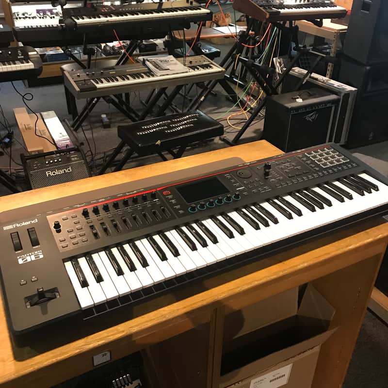 Roland FANTOM-06 61-Key Workstation Keyboard 2022 - Present - | Reverb