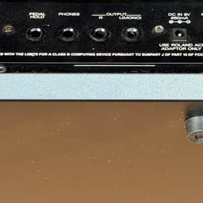 Roland JV-30 16 Part Multi Timbral Synthesizer | Reverb