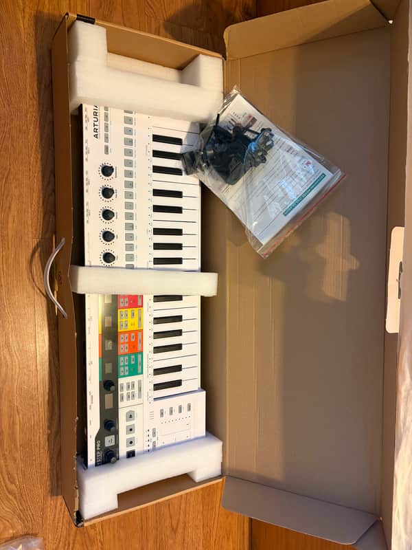 Arturia KeyStep Pro 37-Key MIDI Controller 2020 - Present - | Reverb