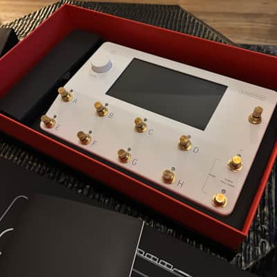 Neural DSP Quad Cortex 2025 - White/Gold | Reverb