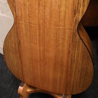 Eastman E3OME Deluxe Auditorium with Pickup (B-Stock) | Reverb