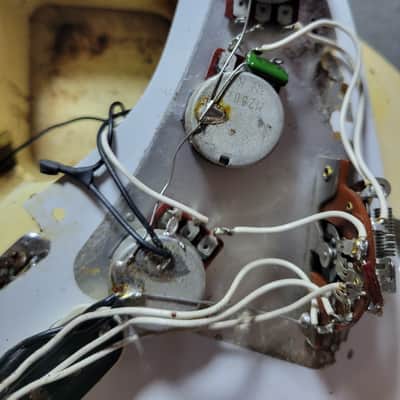 1983-84 Fender Squier Japan '72 Reissue Stratocaster CST-398 | Reverb
