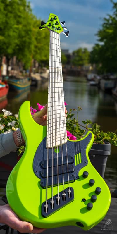 Dingwall NG3 5-String Nolly Signature Bass - Ferrari Green | Reverb UK