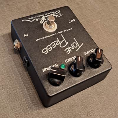 BARBER ELECTRONICS TONE PRESS PARALELL COMPRESSOR W/ BLEND | Reverb