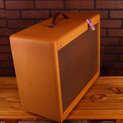 1x12 Narrow Panel Tweed Extension Cabinet/Tinted Shellac with | Reverb