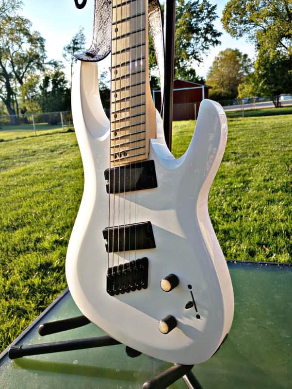 Harley Benton 7 string fan fret - White | Reverb