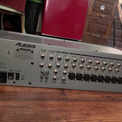Alesis MultiMix 12R Rackmount 12-Channel Mixer 2006 - 2015 - | Reverb