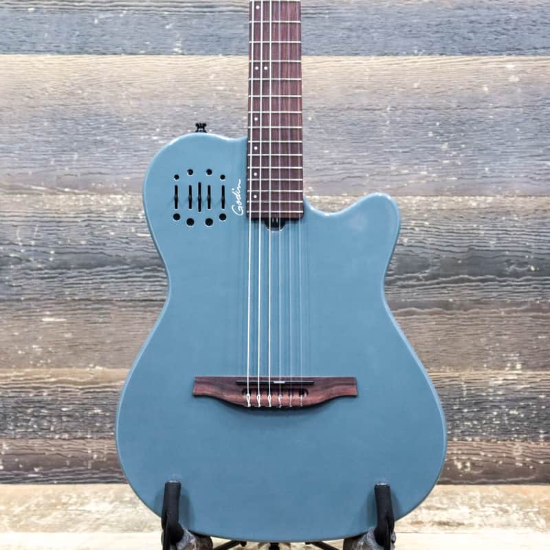 Godin Multiac Mundial Arctik Blue "B-Stock" | Reverb UK